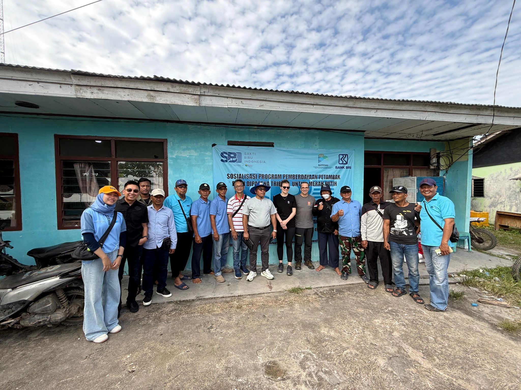 Hatch Blue kunjungi tambak udang SBI dan fasilitas maggot Biocycle ...